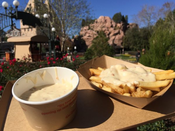 Canadian Cheddar Cheese Soup and Poutine Arrive at EPCOT! | Chip and ...
