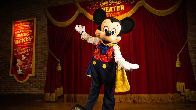 Talking Mickey Mouse At Magic Kingdom Now Resting His Voice | Chip and ...